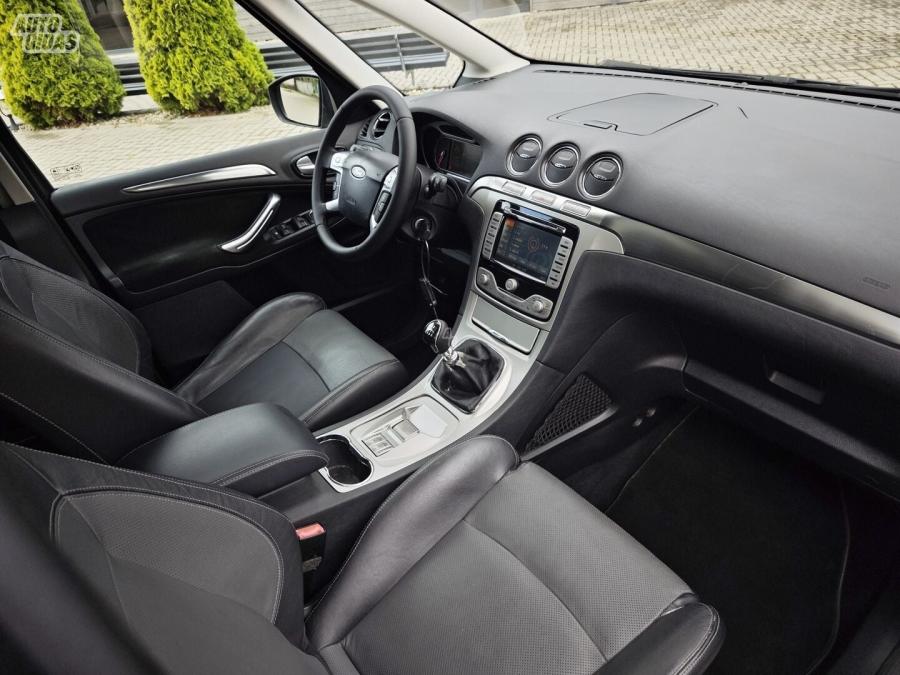 Pelēks Ford Galaxy 2010 Viļņa, ar dzinēja tilpumu 2.20 L un nobraukumu 327 tūkst. km par 4850 €, foto 27 vietnē AUTOMOTO.COM.LV