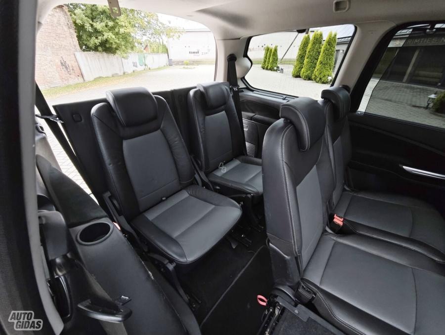 Pelēks Ford Galaxy 2010 Viļņa, ar dzinēja tilpumu 2.20 L un nobraukumu 327 tūkst. km par 4850 €, foto 30 vietnē AUTOMOTO.COM.LV