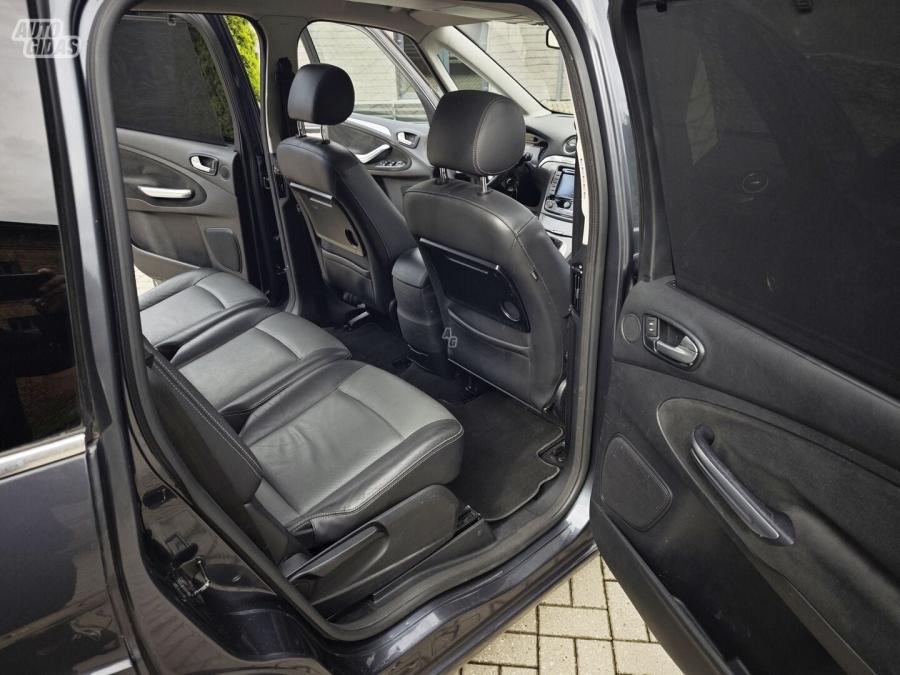 Pelēks Ford Galaxy 2010 Viļņa, ar dzinēja tilpumu 2.20 L un nobraukumu 327 tūkst. km par 4850 €, foto 34 vietnē AUTOMOTO.COM.LV
