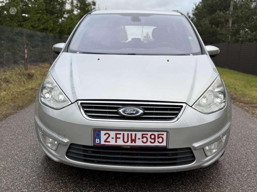 Grey Ford Galaxy 2011 in Utena, with an engine capacity of 2.00 L and mileage of 271 thousand km for 3950 €, photo 7 on AUTOMOTO.COM.LV