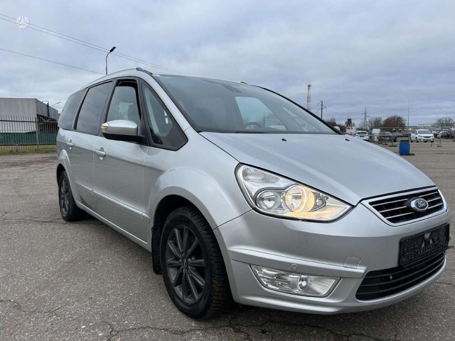 Pelēks Ford Galaxy 2011 Marijampole, ar dzinēja tilpumu 1.56 L un nobraukumu 283 tūkst. km par 5199 €, foto 4 vietnē AUTOMOTO.COM.LV