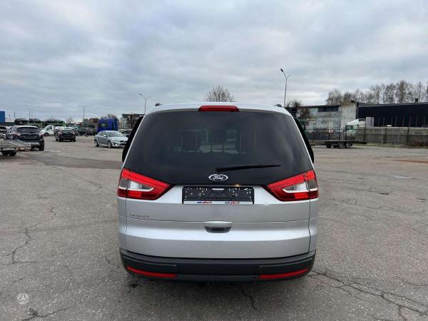 Pelēks Ford Galaxy 2011 Marijampole, ar dzinēja tilpumu 1.56 L un nobraukumu 283 tūkst. km par 5199 €, foto 7 vietnē AUTOMOTO.COM.LV