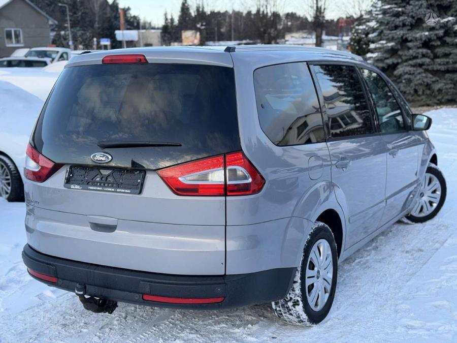 Pelēks Ford Galaxy 2011 Utena, ar dzinēja tilpumu 2.00 L un nobraukumu 289 tūkst. km par 3690 €, foto 2 vietnē AUTOMOTO.COM.LV
