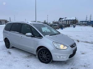 Pelēks Ford Galaxy 2011 Marijampole, ar dzinēja tilpumu 1.56 L un nobraukumu 283 tūkst. km par 5600 €, foto 3 vietnē AUTOMOTO.COM.LV