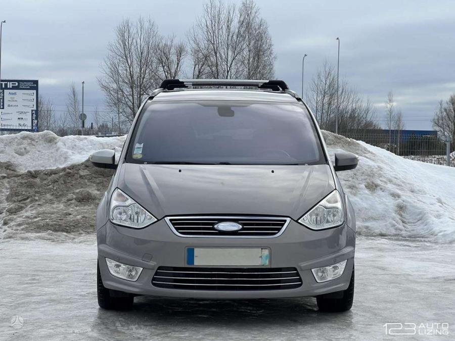 Grey Ford Galaxy 2011 in Taurage, with an engine capacity of 2.00 L and mileage of 299 thousand km for 4700 €, photo 3 on AUTOMOTO.COM.LV