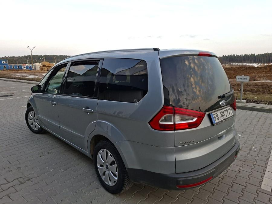 Pelēks Ford Galaxy 2011 Viļņa, ar dzinēja tilpumu 2.00 L un nobraukumu 265 tūkst. km par 5350 €, foto 3 vietnē AUTOMOTO.COM.LV