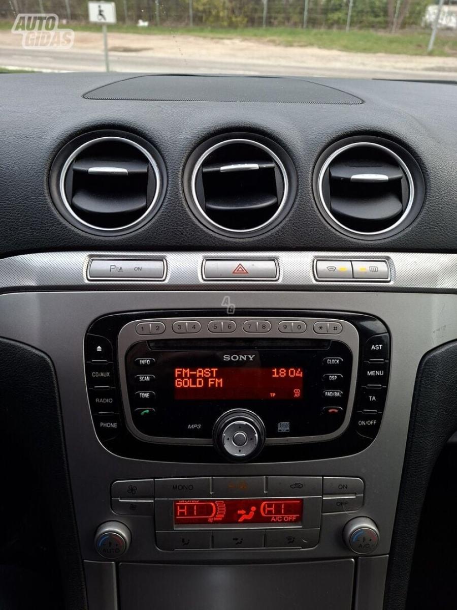 Grey Ford Galaxy 2011 in Vilnius, with an engine capacity of 2.00 L and mileage of 265 thousand km for 4950 €, photo 15 on AUTOMOTO.COM.LV