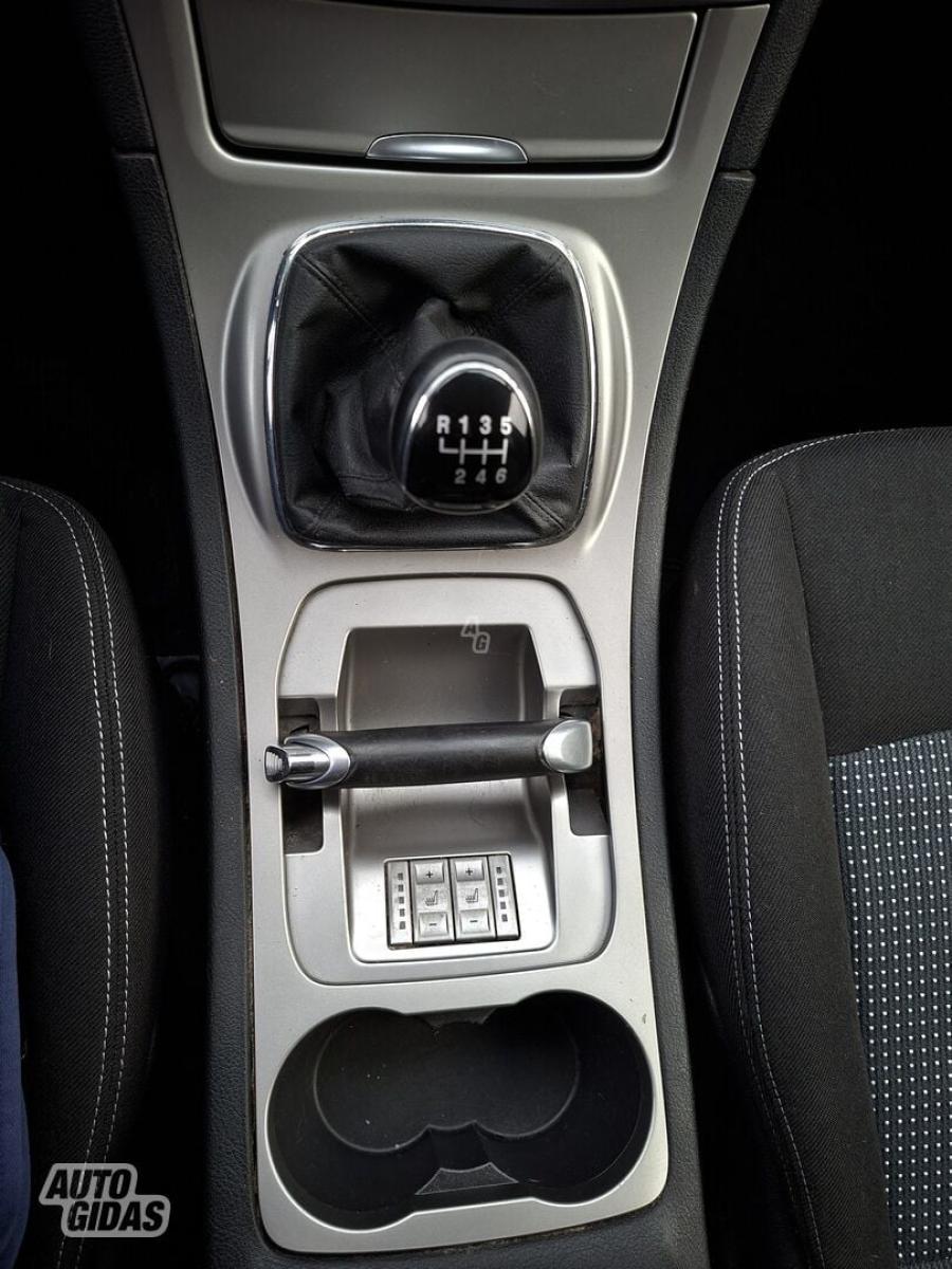 Grey Ford Galaxy 2011 in Vilnius, with an engine capacity of 2.00 L and mileage of 265 thousand km for 4950 €, photo 17 on AUTOMOTO.COM.LV