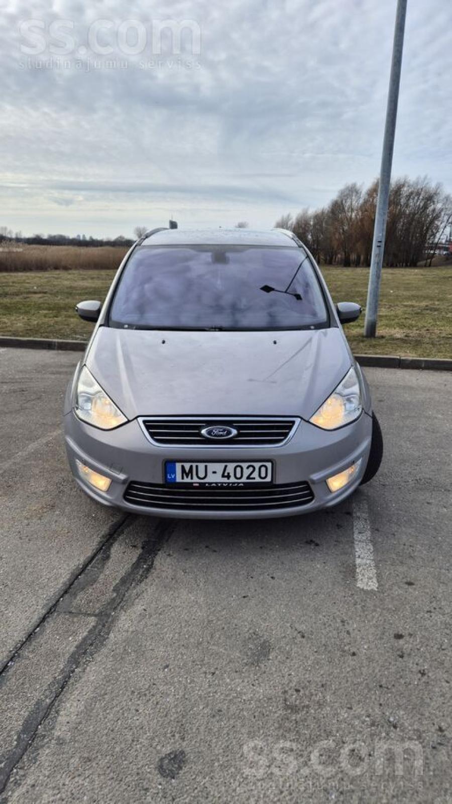 Grey Ford Galaxy 2011 in Riga, with an engine capacity of 2.20 L and mileage of 251 thousand km for 4777 €, photo 1 on AUTOMOTO.COM.LV