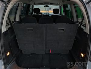 Pelēks Ford Galaxy 2011 Rīga, ar dzinēja tilpumu 2.00 L un nobraukumu 0 tūkst. km par 4990 €, foto 12 vietnē AUTOMOTO.COM.LV