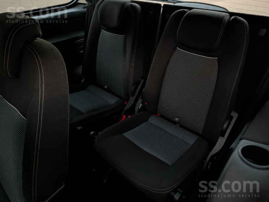 Pelēks Ford Galaxy 2011 Rīga, ar dzinēja tilpumu 2.00 L un nobraukumu 0 tūkst. km par 4990 €, foto 14 vietnē AUTOMOTO.COM.LV