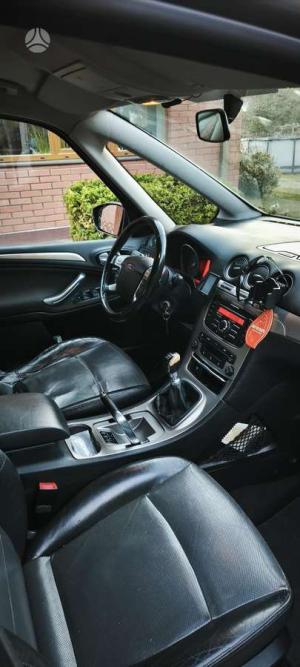 Pelēks Ford Galaxy 2011 Kauņa, ar dzinēja tilpumu 2.00 L un nobraukumu 429 tūkst. km par 3600 €, foto 10 vietnē AUTOMOTO.COM.LV