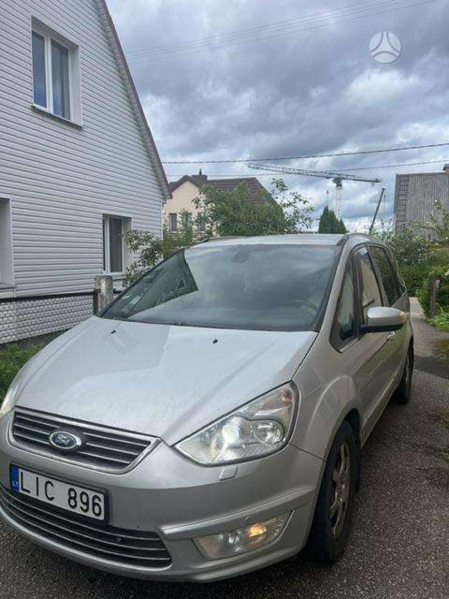 Grey Ford Galaxy 2011 in Vilnius, with an engine capacity of 2.00 L and mileage of 320 thousand km for 2700 €, photo 1 on AUTOMOTO.COM.LV
