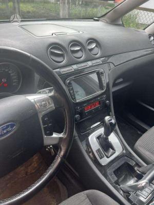 Grey Ford Galaxy 2011 in Vilnius, with an engine capacity of 2.00 L and mileage of 320 thousand km for 2700 €, photo 6 on AUTOMOTO.COM.LV