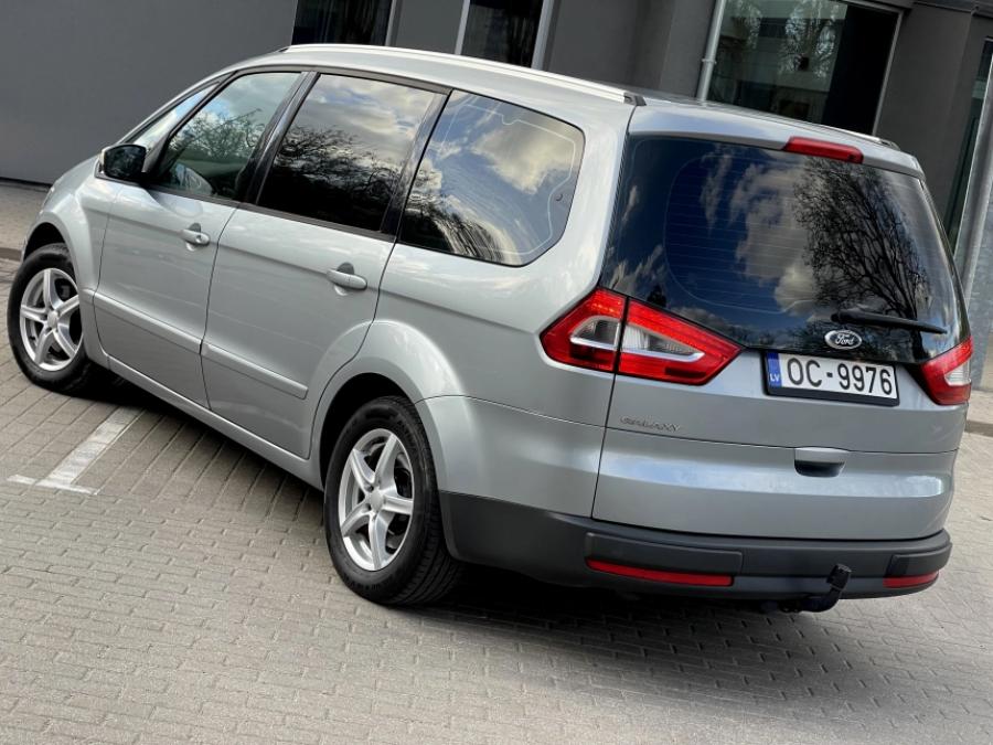 Pelēks Ford Galaxy 2011 Rīga, ar dzinēja tilpumu 2.00 L un nobraukumu 275 tūkst. km par 5250 €, foto 13 vietnē AUTOMOTO.COM.LV