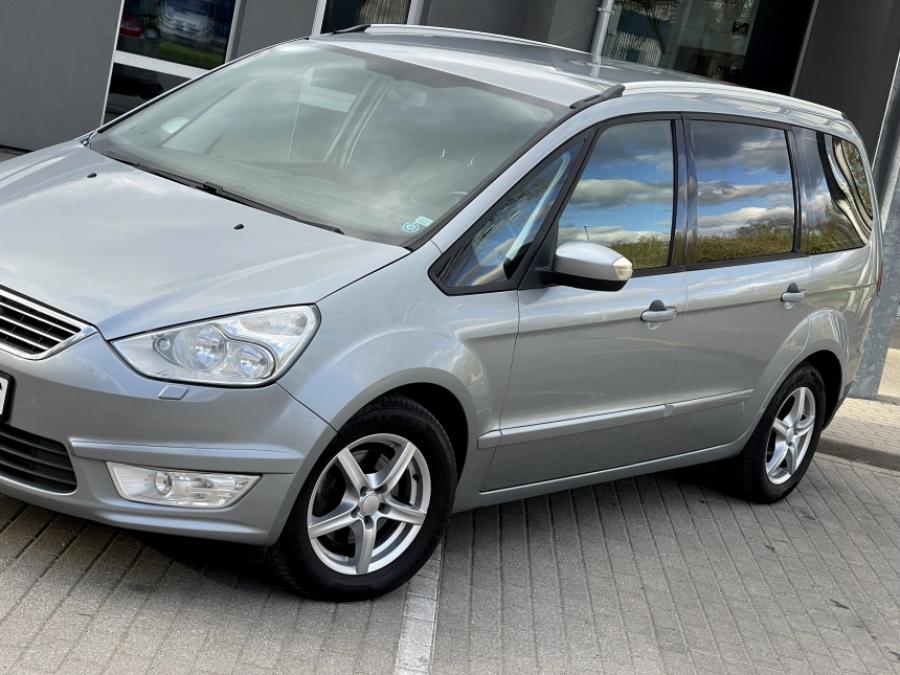 Pelēks Ford Galaxy 2011 Rīga, ar dzinēja tilpumu 2.00 L un nobraukumu 275 tūkst. km par 5250 €, foto 16 vietnē AUTOMOTO.COM.LV