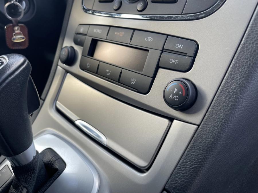 Pelēks Ford Galaxy 2011 Rīga, ar dzinēja tilpumu 2.00 L un nobraukumu 275 tūkst. km par 5250 €, foto 20 vietnē AUTOMOTO.COM.LV