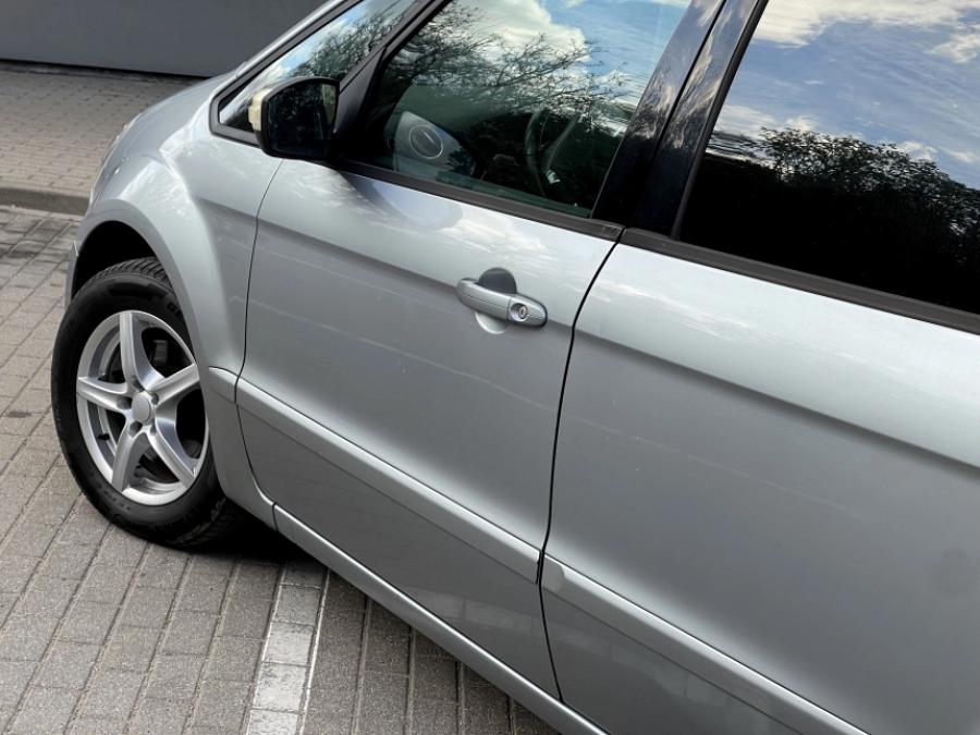 Pelēks Ford Galaxy 2011 Rīga, ar dzinēja tilpumu 2.00 L un nobraukumu 275 tūkst. km par 5250 €, foto 23 vietnē AUTOMOTO.COM.LV