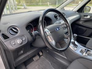Pelēks Ford Galaxy 2011 Rīga, ar dzinēja tilpumu 2.00 L un nobraukumu 275 tūkst. km par 5250 €, foto 30 vietnē AUTOMOTO.COM.LV