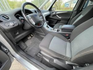 Pelēks Ford Galaxy 2011 Rīga, ar dzinēja tilpumu 2.00 L un nobraukumu 275 tūkst. km par 5250 €, foto 31 vietnē AUTOMOTO.COM.LV