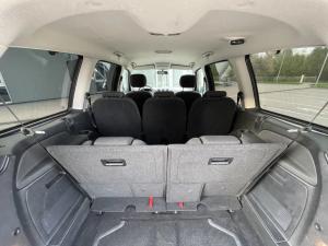 Pelēks Ford Galaxy 2011 Rīga, ar dzinēja tilpumu 2.00 L un nobraukumu 275 tūkst. km par 5250 €, foto 34 vietnē AUTOMOTO.COM.LV
