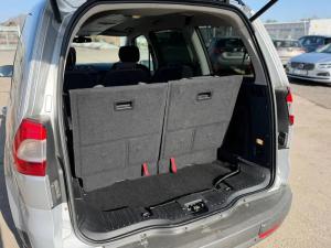 Grey Ford Galaxy 2011 in Riga, with an engine capacity of 2.00 L and mileage of 260 thousand km for 3990 €, photo 6 on AUTOMOTO.COM.LV