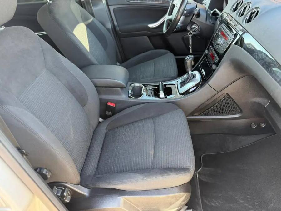 Grey Ford Galaxy 2011 in Riga, with an engine capacity of 2.00 L and mileage of 260 thousand km for 3990 €, photo 14 on AUTOMOTO.COM.LV