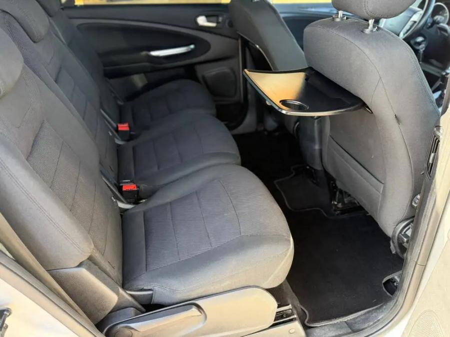 Grey Ford Galaxy 2011 in Riga, with an engine capacity of 2.00 L and mileage of 260 thousand km for 3990 €, photo 15 on AUTOMOTO.COM.LV