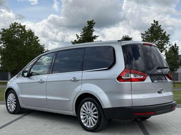 Grey Ford Galaxy 2011 in Siauliai, with an engine capacity of 2.00 L and mileage of 265 thousand km for 6950 €, photo 7 on AUTOMOTO.COM.LV