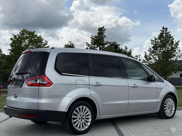 Grey Ford Galaxy 2011 in Siauliai, with an engine capacity of 2.00 L and mileage of 265 thousand km for 6950 €, photo 8 on AUTOMOTO.COM.LV