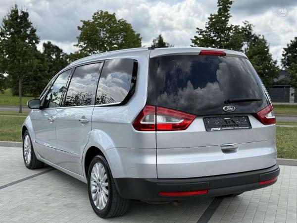 Grey Ford Galaxy 2011 in Siauliai, with an engine capacity of 2.00 L and mileage of 265 thousand km for 6950 €, photo 9 on AUTOMOTO.COM.LV