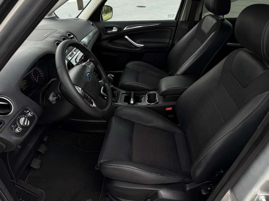 Pelēks Ford Galaxy 2011 Šauļi, ar dzinēja tilpumu 2.00 L un nobraukumu 265 tūkst. km par 6950 €, foto 18 vietnē AUTOMOTO.COM.LV