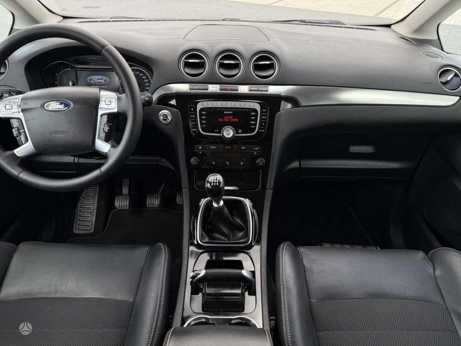 Pelēks Ford Galaxy 2011 Šauļi, ar dzinēja tilpumu 2.00 L un nobraukumu 265 tūkst. km par 6950 €, foto 20 vietnē AUTOMOTO.COM.LV