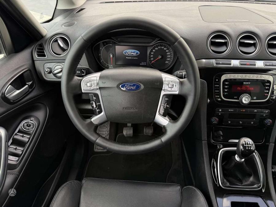 Pelēks Ford Galaxy 2011 Šauļi, ar dzinēja tilpumu 2.00 L un nobraukumu 265 tūkst. km par 6950 €, foto 21 vietnē AUTOMOTO.COM.LV