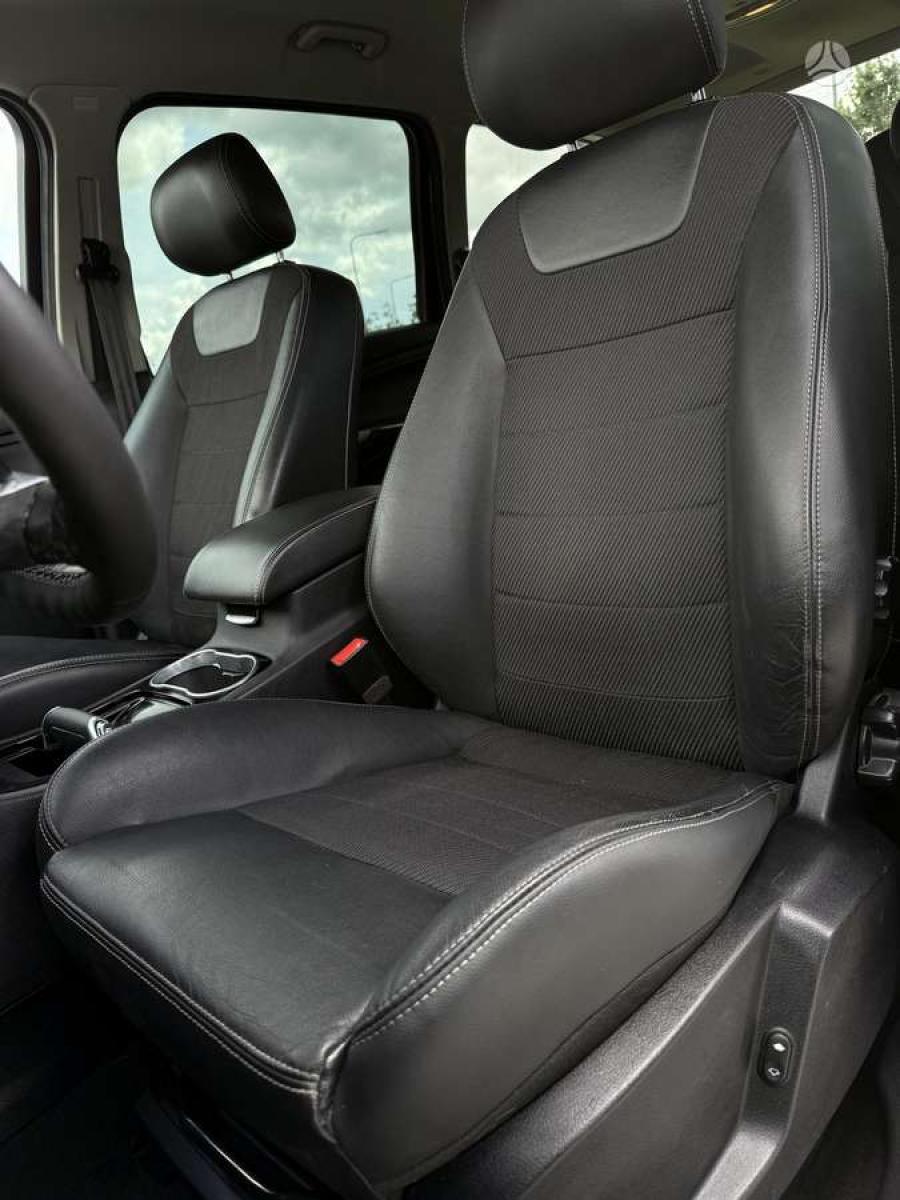 Pelēks Ford Galaxy 2011 Šauļi, ar dzinēja tilpumu 2.00 L un nobraukumu 265 tūkst. km par 6950 €, foto 26 vietnē AUTOMOTO.COM.LV