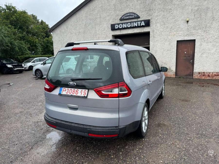 Grey Ford Galaxy 2011 in Jurbarkas, with an engine capacity of 1.56 L and mileage of 247 thousand km for 5450 €, photo 5 on AUTOMOTO.COM.LV