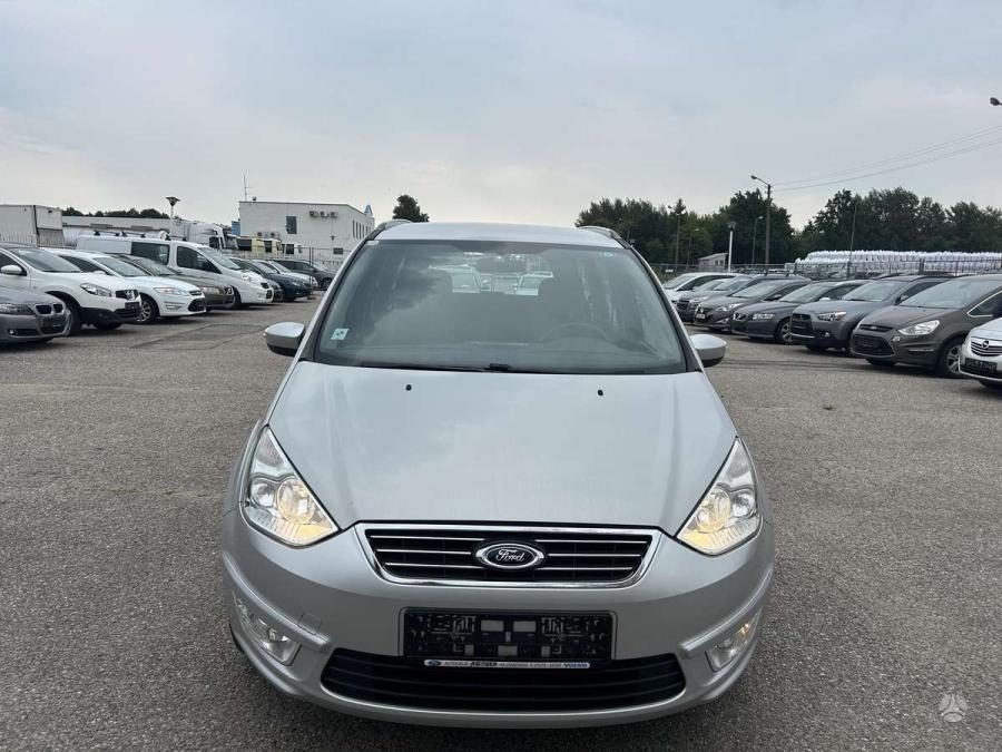 Pelēks Ford Galaxy 2011 Marijampole, ar dzinēja tilpumu 1.56 L un nobraukumu 275 tūkst. km par 4250 €, foto 8 vietnē AUTOMOTO.COM.LV