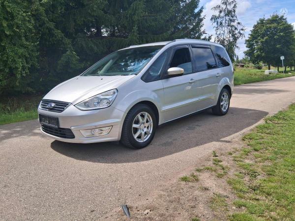 Grey Ford Galaxy 2011 in Marijampole, with an engine capacity of 2.00 L and mileage of 288 thousand km for 4950 €, photo 4 on AUTOMOTO.COM.LV