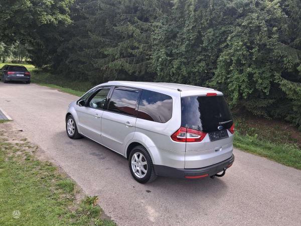 Grey Ford Galaxy 2011 in Marijampole, with an engine capacity of 2.00 L and mileage of 288 thousand km for 4950 €, photo 6 on AUTOMOTO.COM.LV