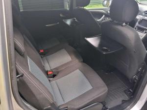 Grey Ford Galaxy 2011 in Marijampole, with an engine capacity of 2.00 L and mileage of 288 thousand km for 4950 €, photo 18 on AUTOMOTO.COM.LV