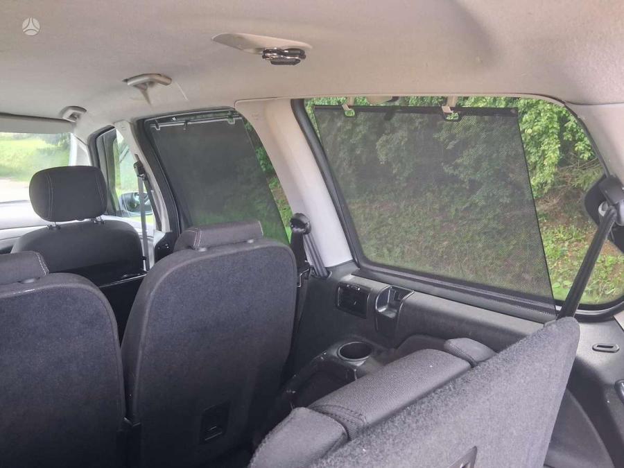 Grey Ford Galaxy 2011 in Marijampole, with an engine capacity of 2.00 L and mileage of 288 thousand km for 4950 €, photo 20 on AUTOMOTO.COM.LV