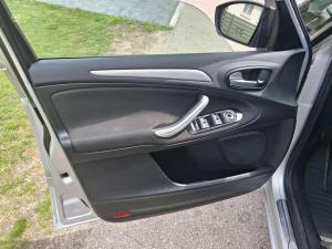 Grey Ford Galaxy 2011 in Marijampole, with an engine capacity of 2.00 L and mileage of 288 thousand km for 4950 €, photo 22 on AUTOMOTO.COM.LV