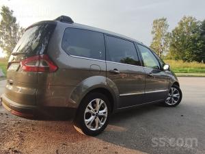 Pelēks Ford Galaxy 2011 Rīga, ar dzinēja tilpumu 2.00 L un nobraukumu 287 tūkst. km par 4599 €, foto 4 vietnē AUTOMOTO.COM.LV