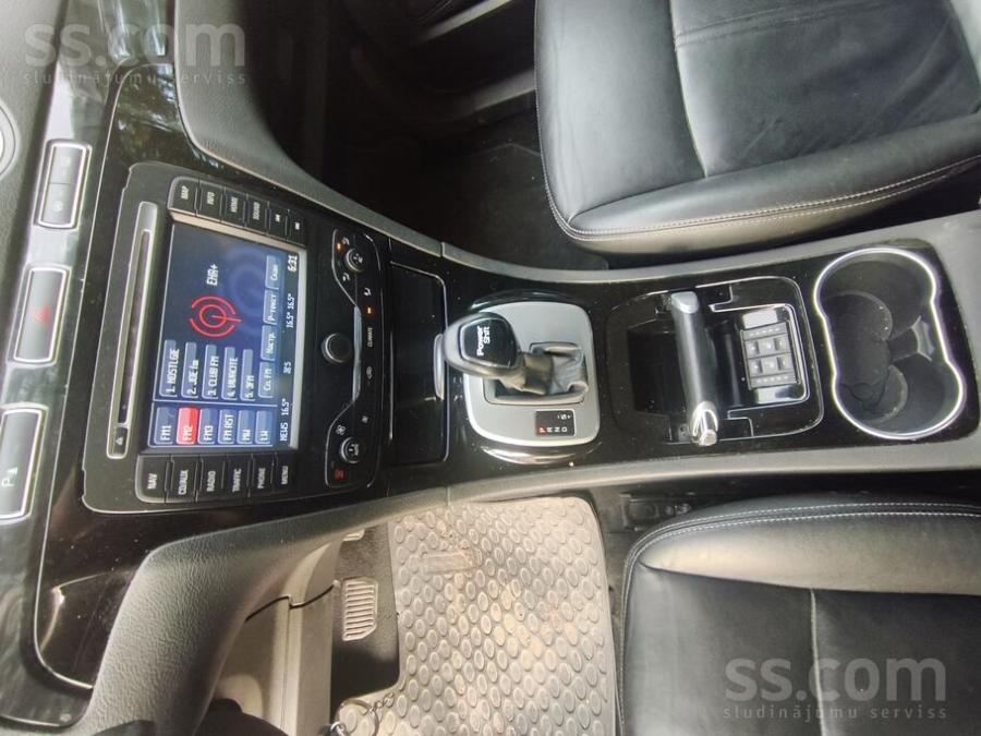 Pelēks Ford Galaxy 2011 Rīga, ar dzinēja tilpumu 2.00 L un nobraukumu 287 tūkst. km par 4599 €, foto 15 vietnē AUTOMOTO.COM.LV