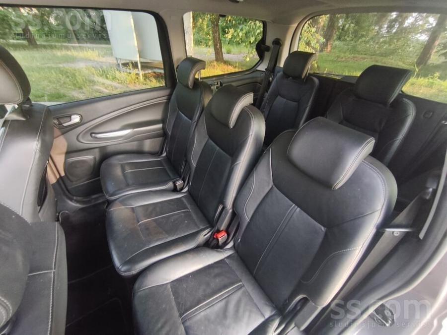 Pelēks Ford Galaxy 2011 Rīga, ar dzinēja tilpumu 2.00 L un nobraukumu 287 tūkst. km par 4599 €, foto 16 vietnē AUTOMOTO.COM.LV