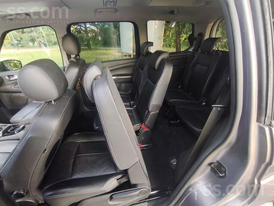 Pelēks Ford Galaxy 2011 Rīga, ar dzinēja tilpumu 2.00 L un nobraukumu 287 tūkst. km par 4599 €, foto 18 vietnē AUTOMOTO.COM.LV