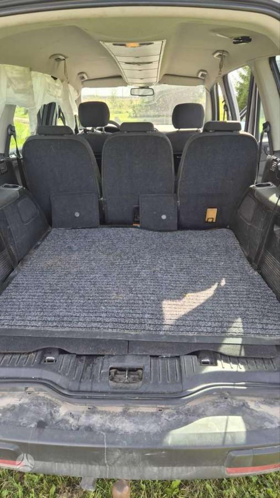 Pelēks Ford Galaxy 2011 Kretinga, ar dzinēja tilpumu 2.00 L un nobraukumu 380 tūkst. km par 1300 €, foto 11 vietnē AUTOMOTO.COM.LV