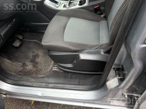 Grey Ford Galaxy 2011 in Riga, with an engine capacity of 2.00 L and mileage of 0 thousand km for 3300 €, photo 9 on AUTOMOTO.COM.LV