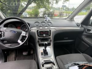 Pelēks Ford Galaxy 2011 Rīga, ar dzinēja tilpumu 2.00 L un nobraukumu 306 tūkst. km par 2900 €, foto 9 vietnē AUTOMOTO.COM.LV