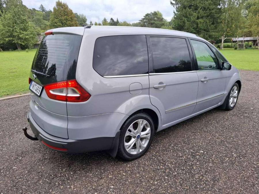 Pelēks Ford Galaxy 2011 Kuršėnai, ar dzinēja tilpumu 1.60 L un nobraukumu 185 tūkst. km par 7500 €, foto 5 vietnē AUTOMOTO.COM.LV